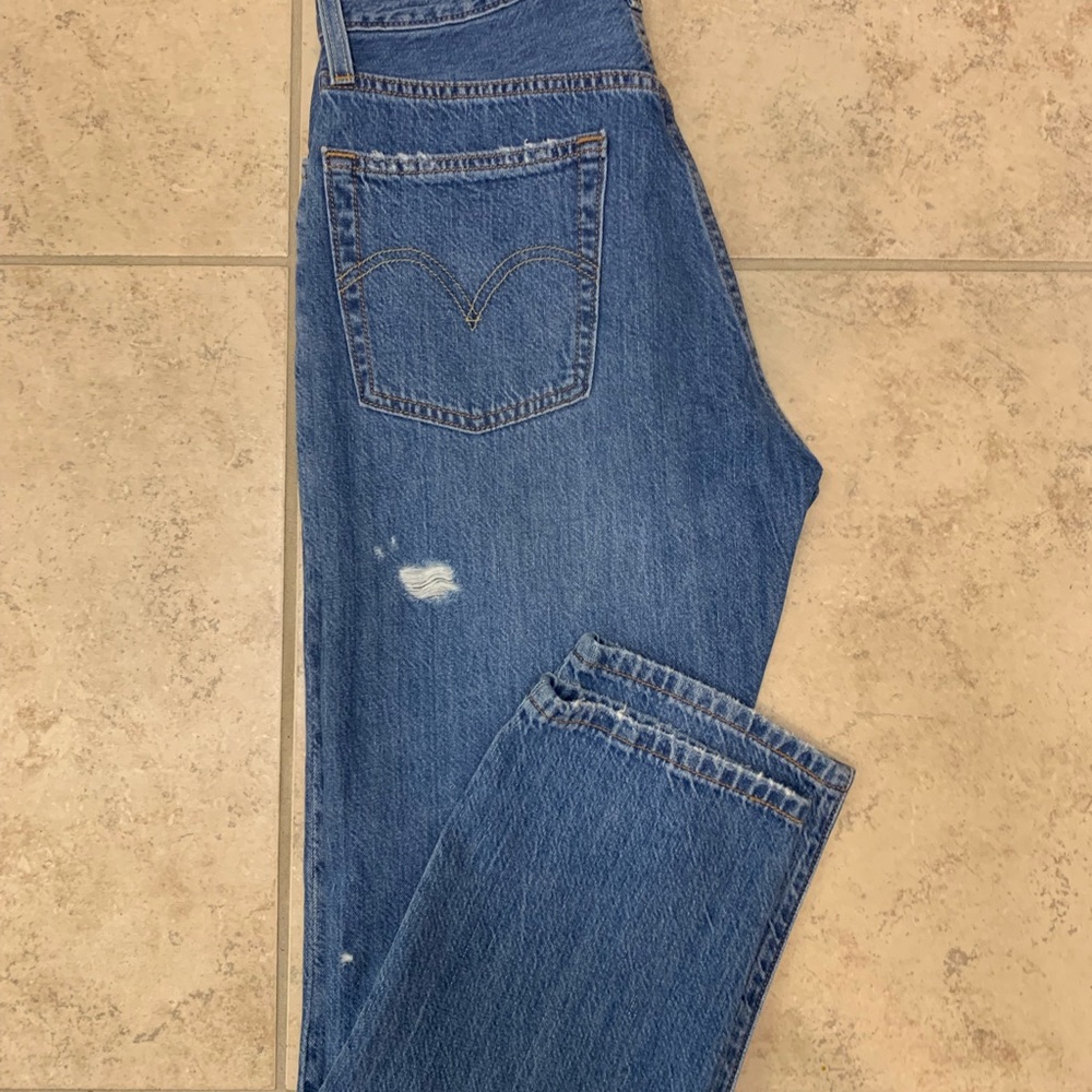 501 Distressed Levi’s - Gem